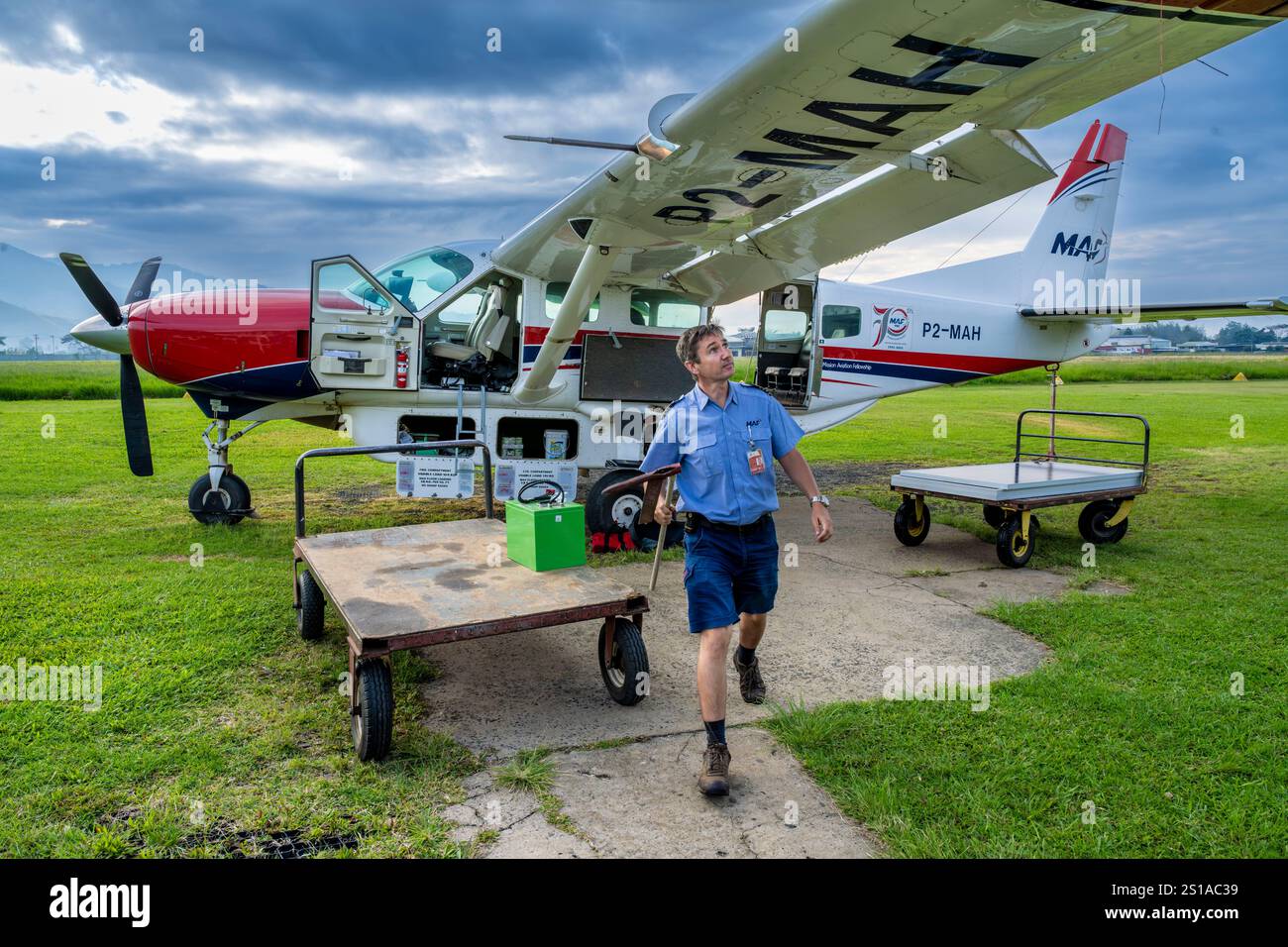 Papouasie-Nouvelle-Guinée, Eastern Highlands province, Goroka, plane of ...