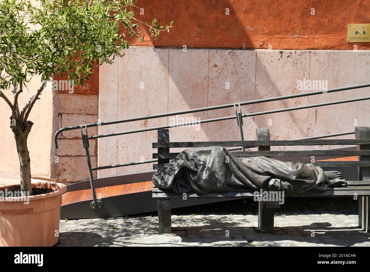 Homeless Jesus, Statue, Church, Chiesa di Sant'Egidio, Piazza Di Sant ...