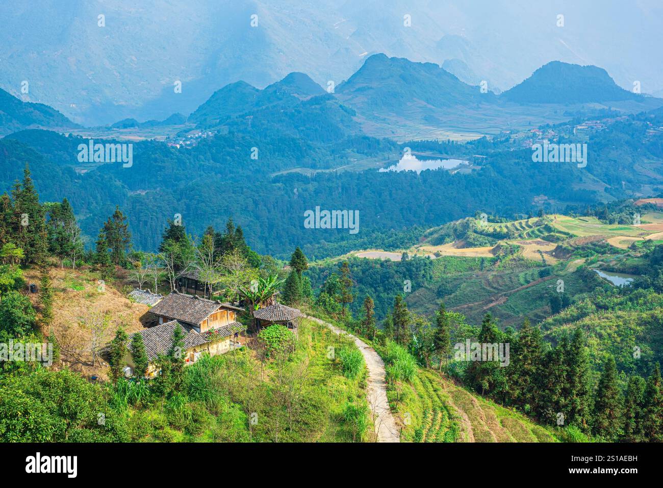 Vietnam, Ha Giang Province, Dong Van Karst Plateau Geopark, Dong Van ...