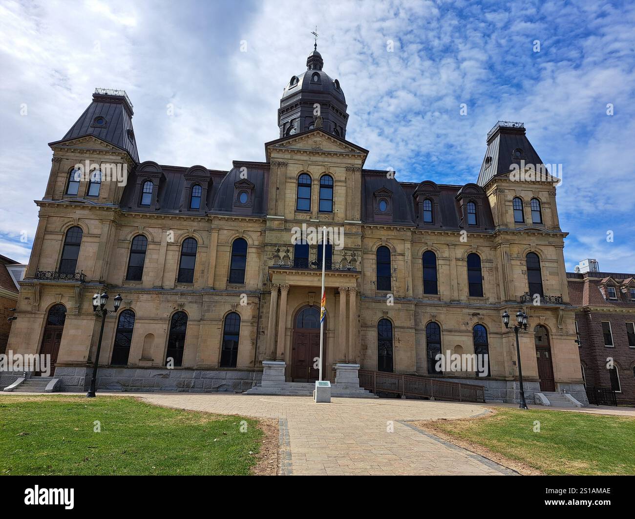 New brunswick legislature fredericton hi-res stock photography and ...