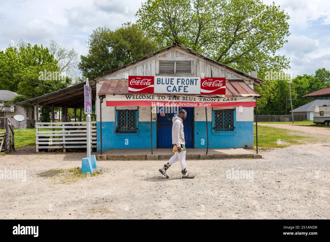 United States, Mississippi, Bentonia, the Blue Front Cafe juke joint ...