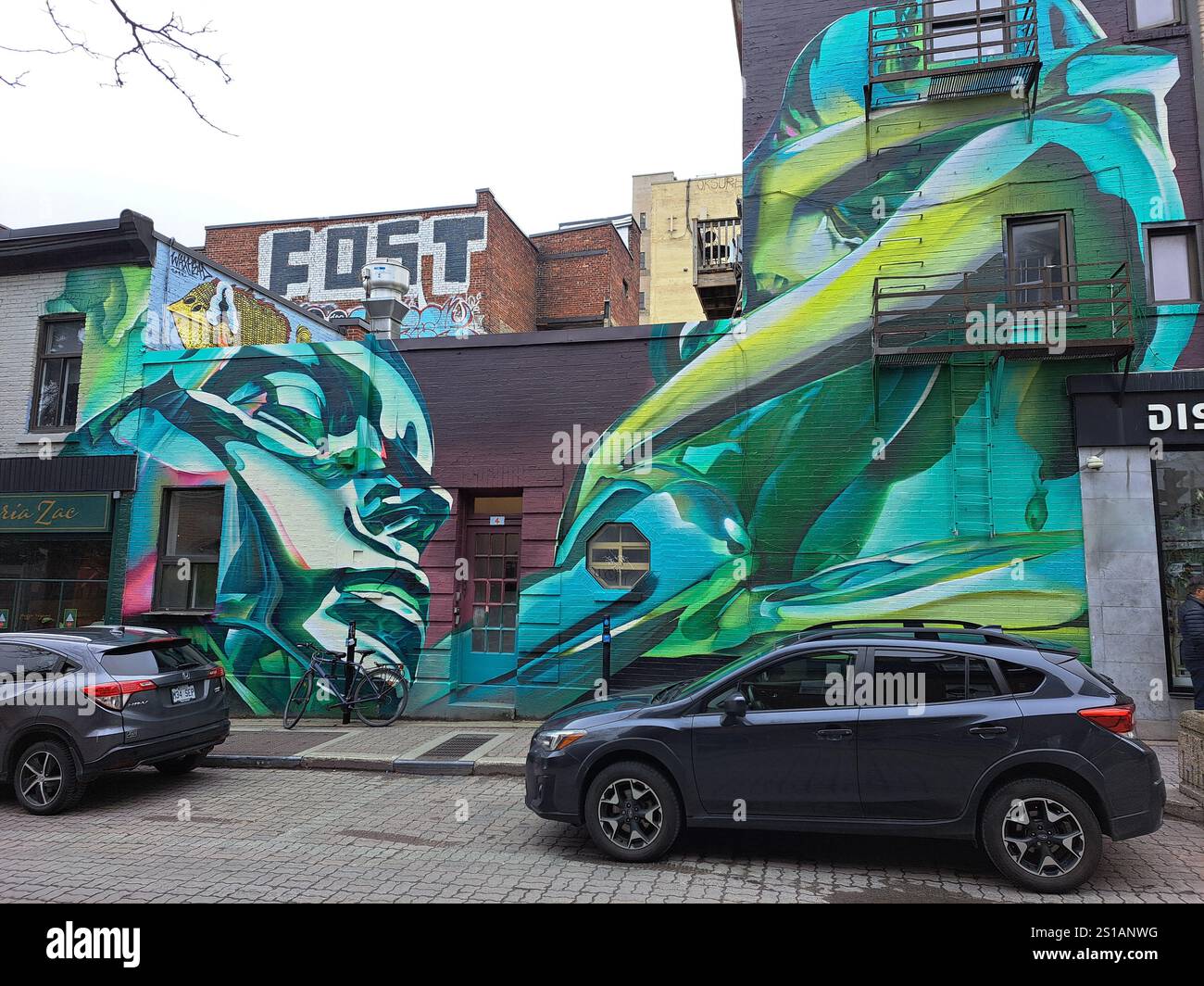 Animated character mural on Duluth Street East in downtown Montreal ...