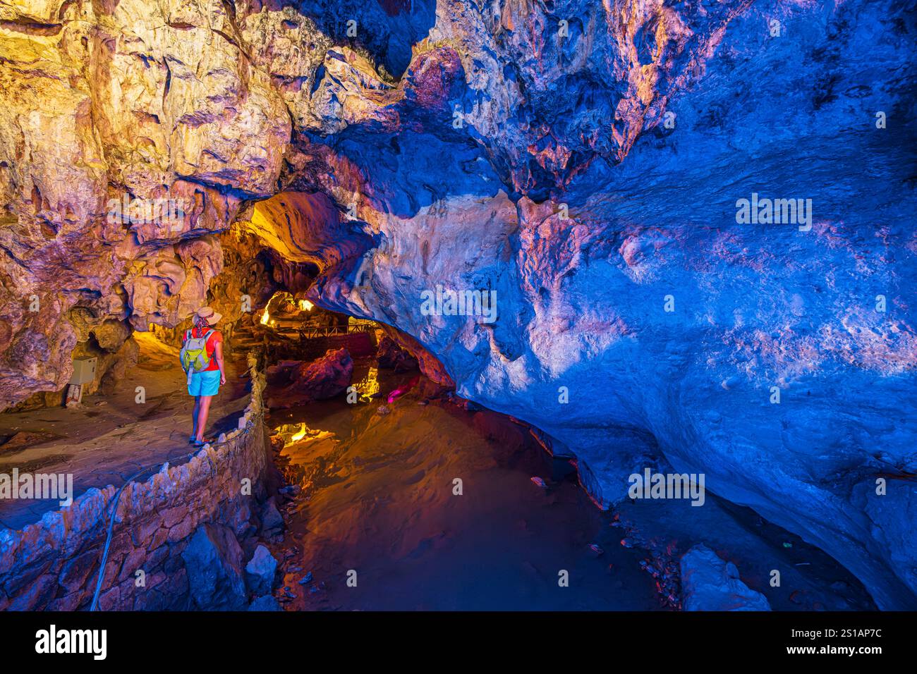 Vietnam, Lang Son province, city of Lang Son, Nhi Thanh cave (MR Stock ...