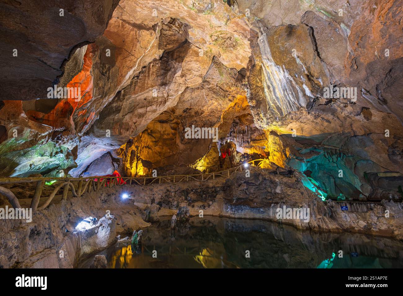 Vietnam, Lang Son province, city of Lang Son, Tam Thanh Buddhist cave ...