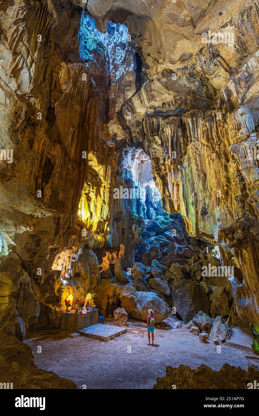 Vietnam, Lang Son province, city of Lang Son, Tam Thanh Buddhist cave ...