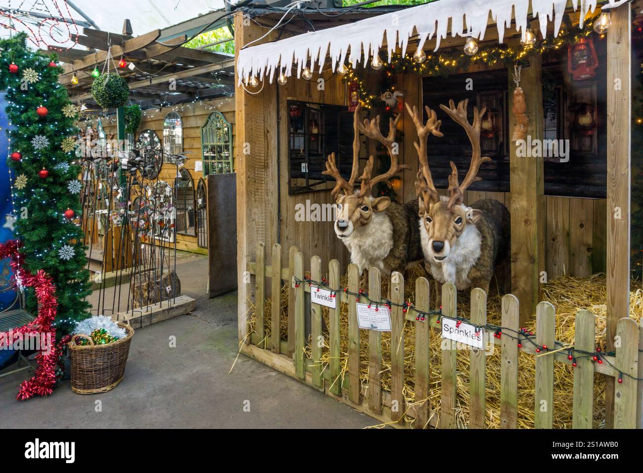 Animatronic reindeer hi-res stock photography and images - Alamy