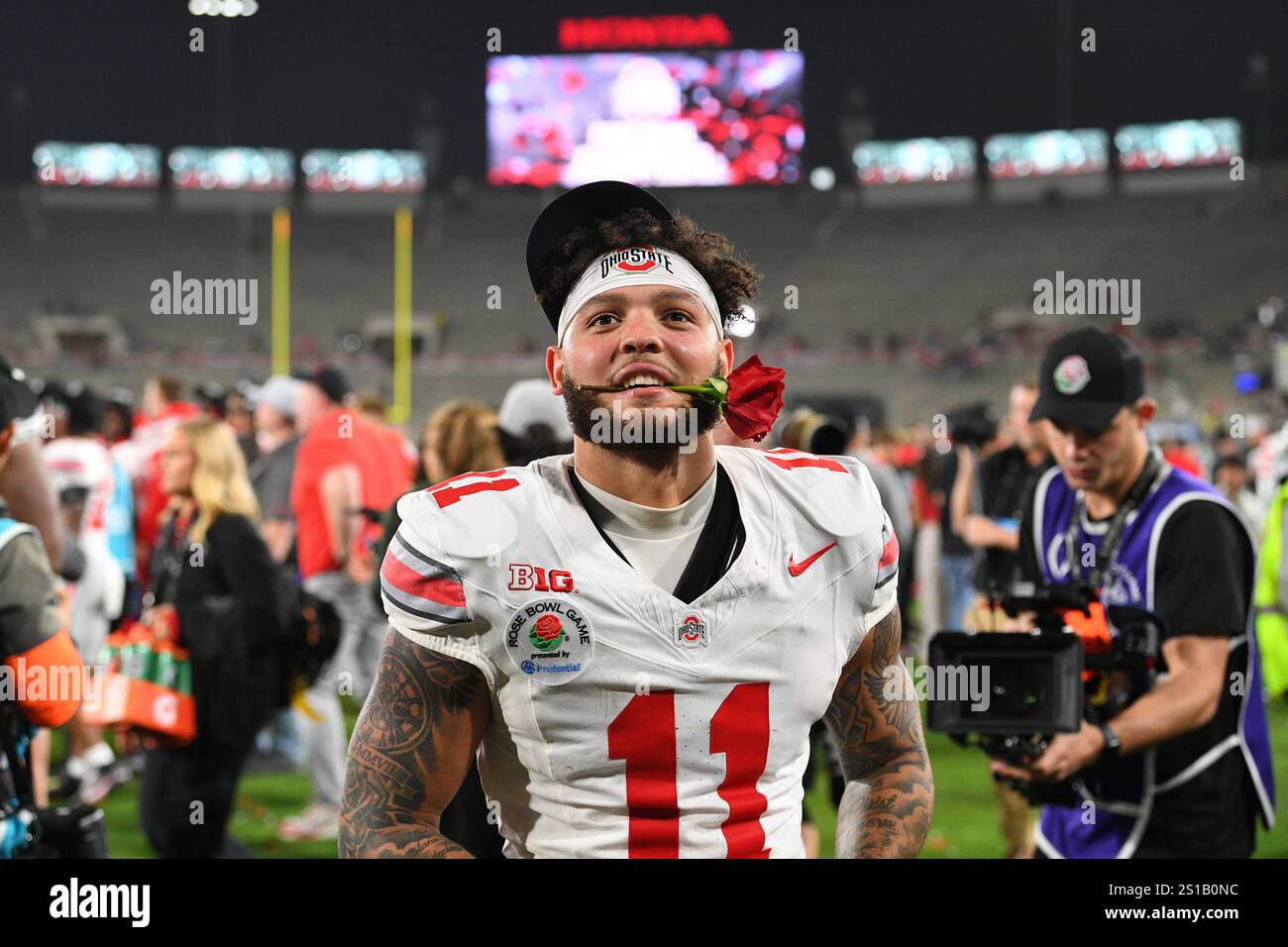 PASADENA, CA - JANUARY 01: Wide Receiver Brandon Inniss #11 of the Ohio ...