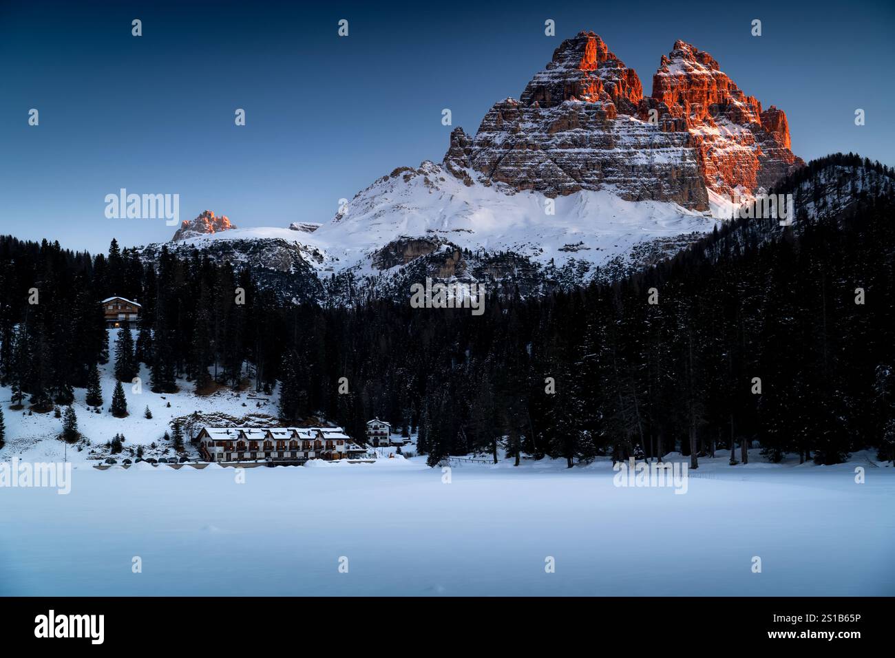 View of the snow-capped peaks of Tre Cime di Lavaredo from Lake ...