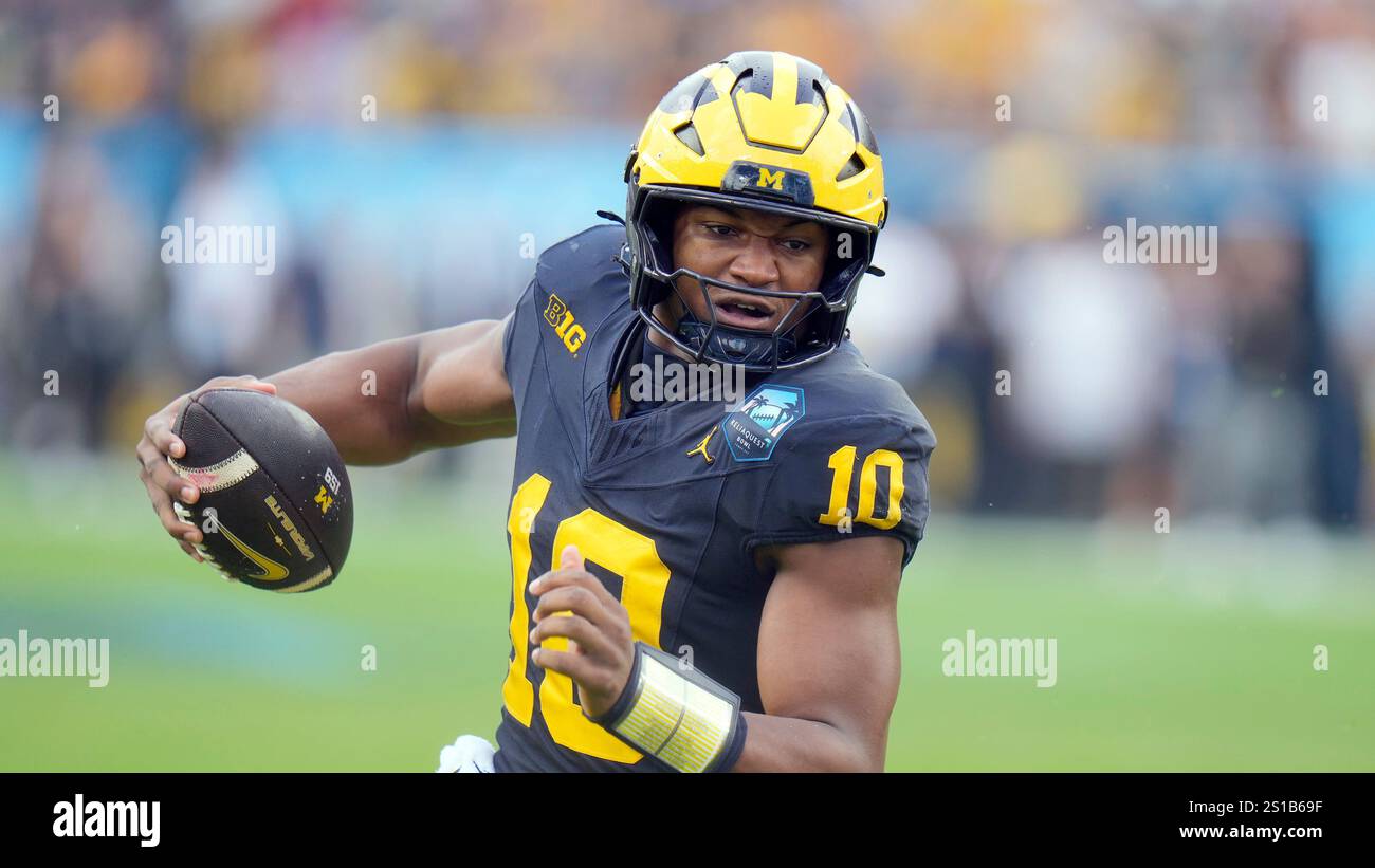 Michigan quarterback Alex Orji against Alabama during the first half of ...