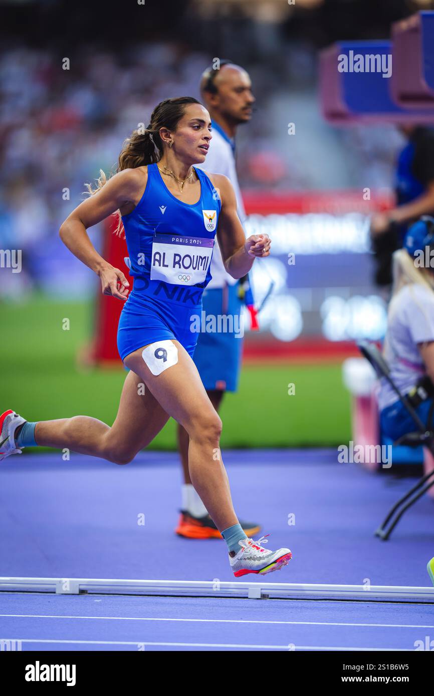 Amal al-Roumi participating in the 800 meters at the Paris 2024 Olympic ...