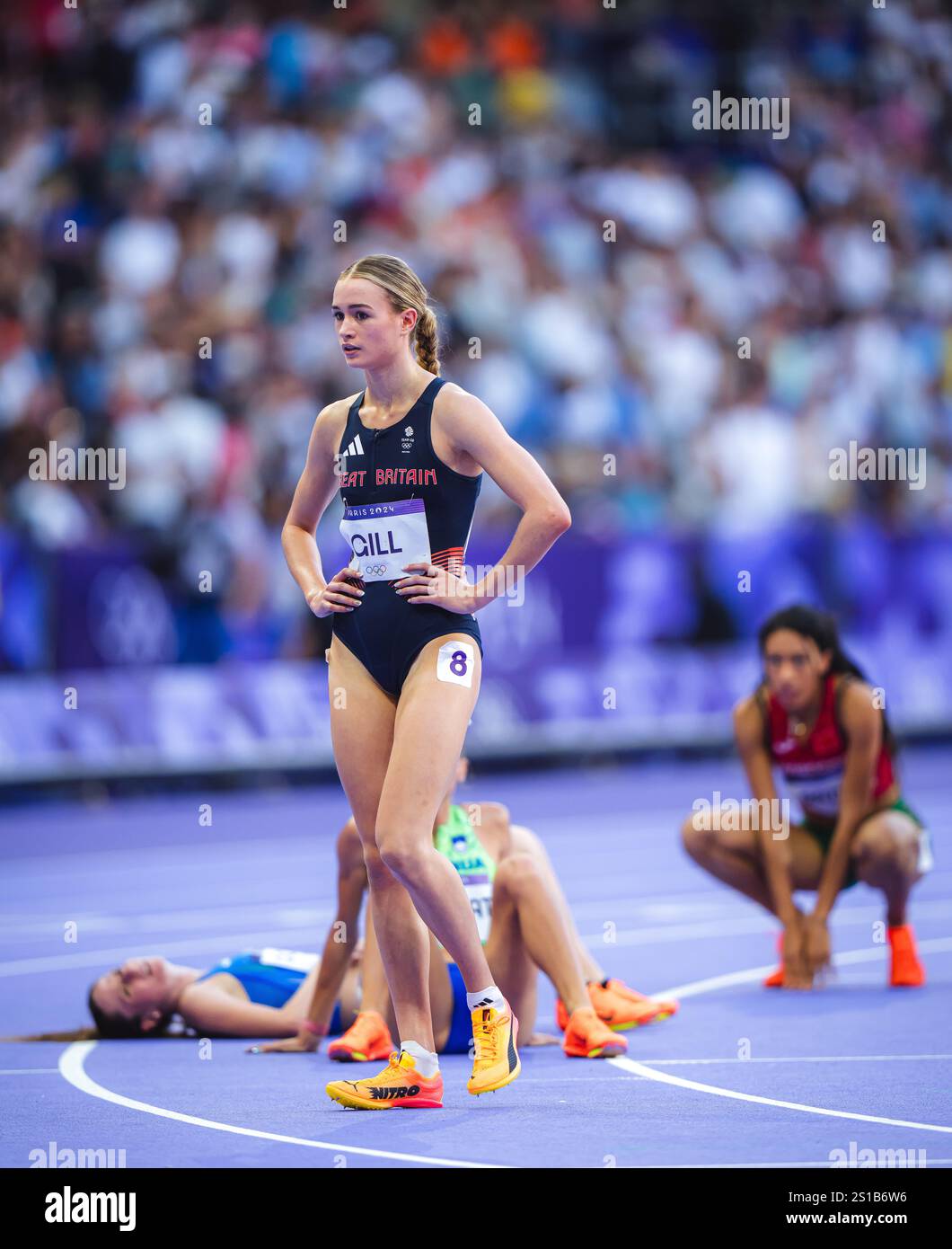 Phoebe Gill participating in the 800 meters at the Paris 2024 Olympic ...