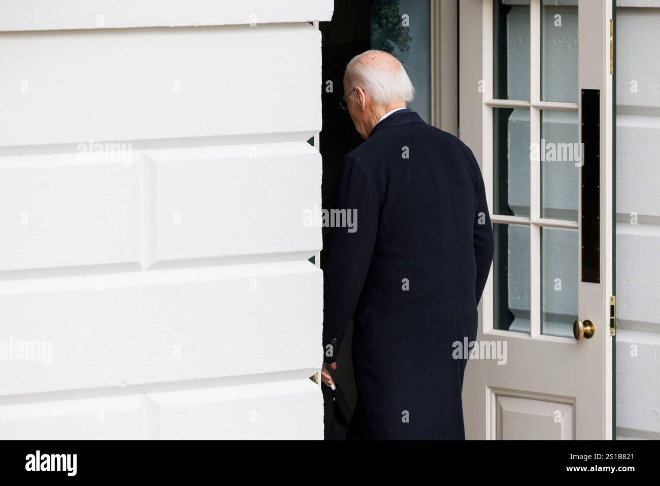 Washington, United States. 02nd Jan, 2025. President Joe Biden returns ...