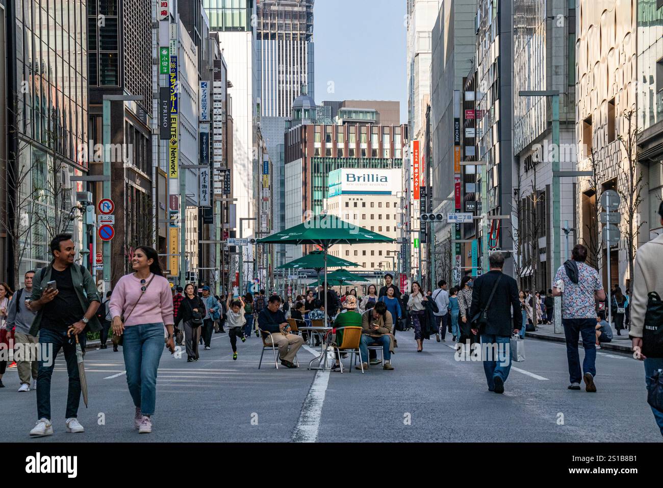 ⁨Ginza shopping district, Chuo⁩, ⁨Tokyo⁩, ⁨Japan⁩ Stock Photo - Alamy