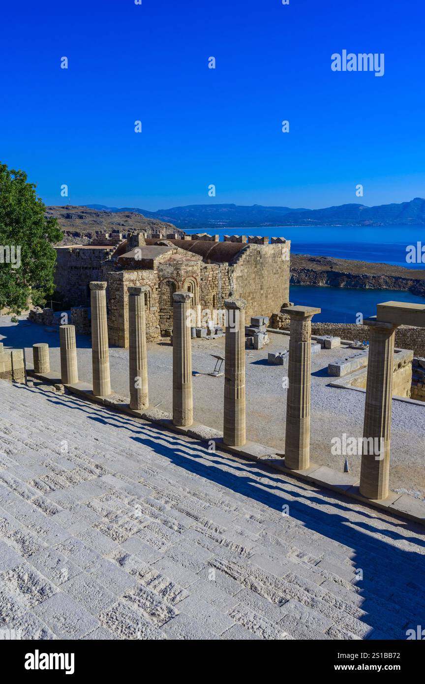 Acropolis lindos in paradise hi-res stock photography and images - Alamy