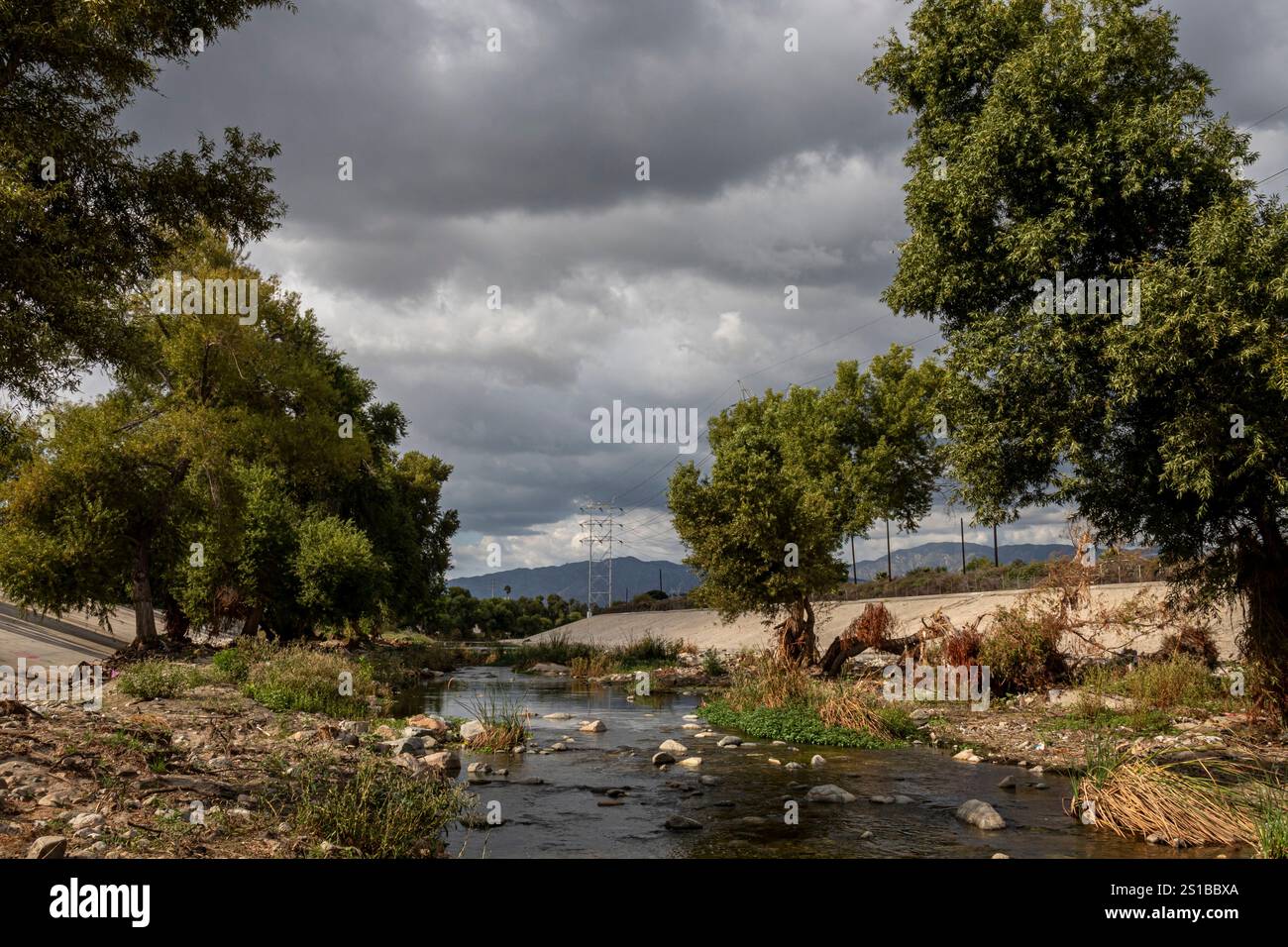 Los Angeles River, Elysian Valley (Frogtown), Los Angeles, California ...