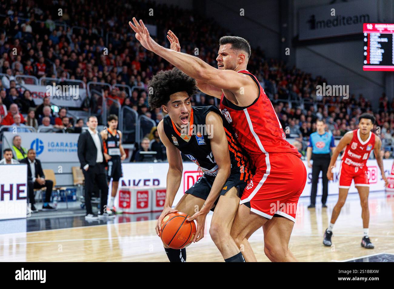 Noa Essengue (ratiopharm Ulm, #12), Filip Stanic (Bamberg Baskets, #65 ...