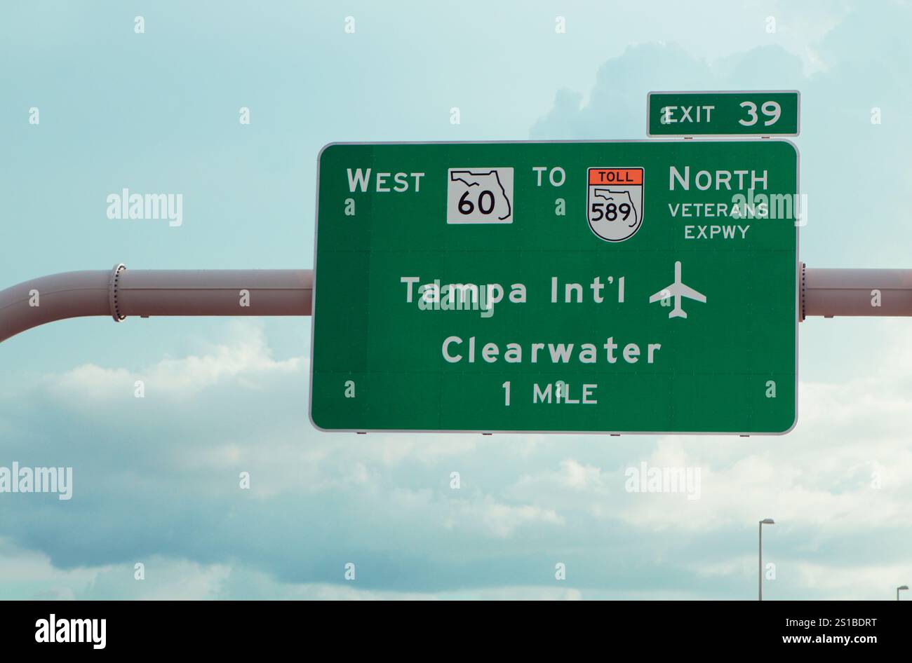 Veterans expressway hi-res stock photography and images - Alamy