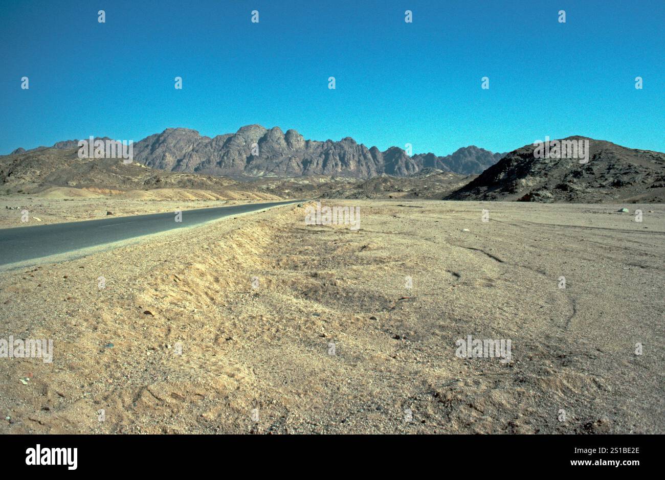 Wadi Feiran, mountains, road, Sinai Peninsula, Egypt, September 1989 ...