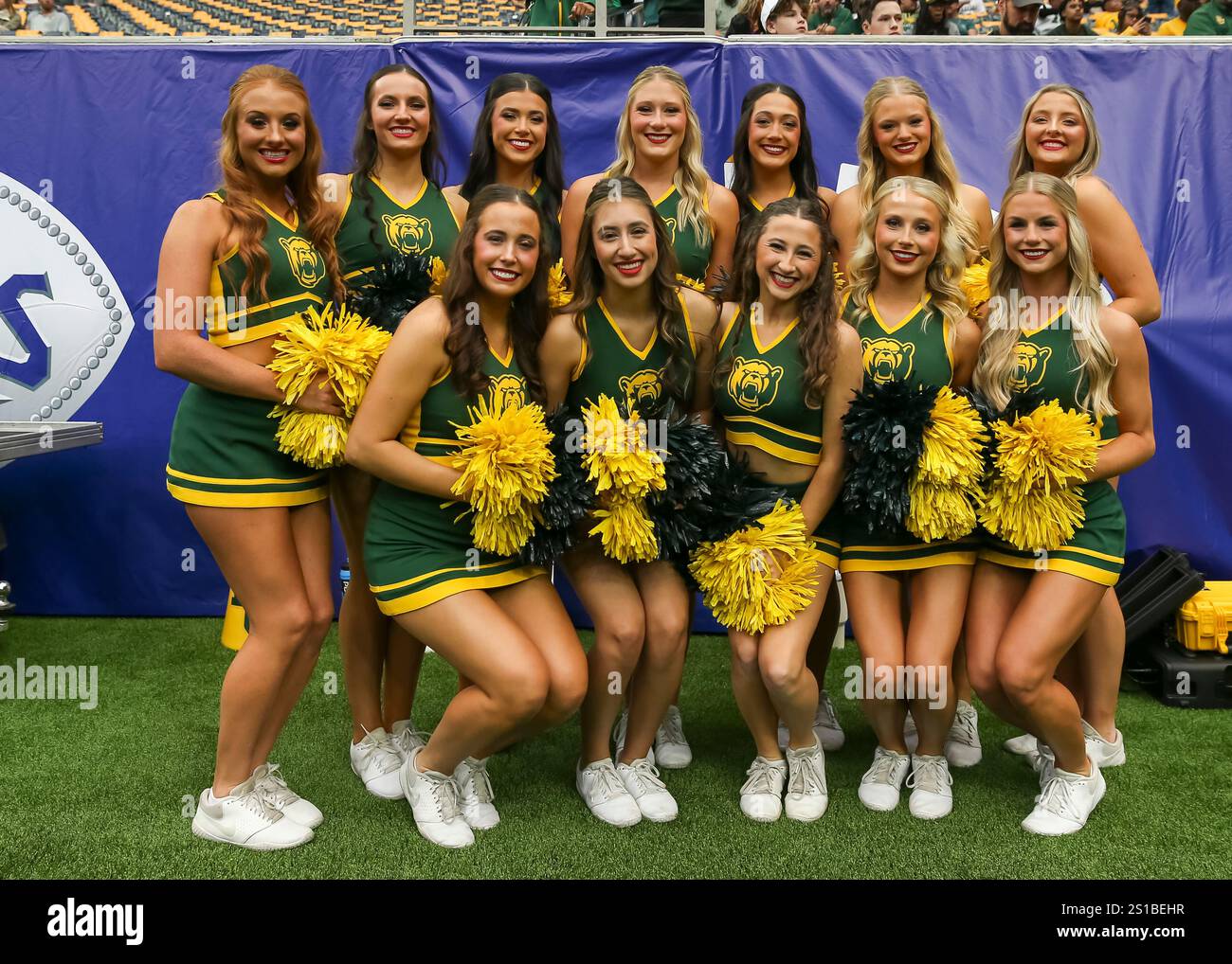 HOUSTON, TX - DECEMBER 31: Baylor Bears cheer squad poses for group ...
