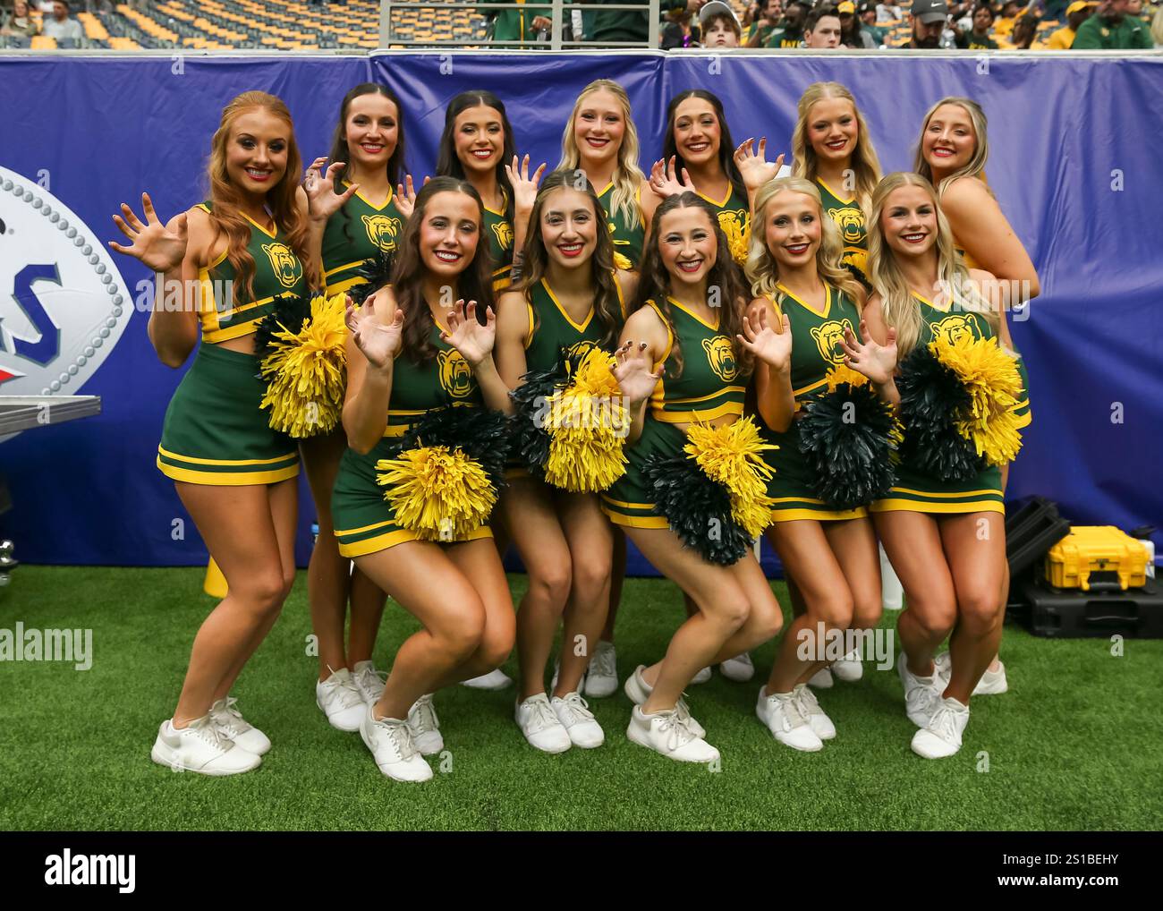 HOUSTON, TX - DECEMBER 31: Baylor Bears cheer squad poses for group ...
