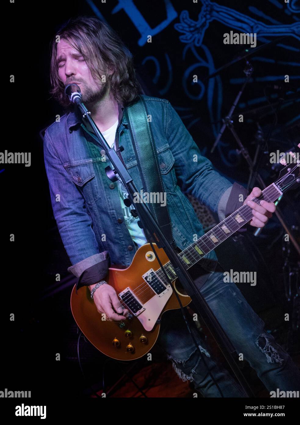 Timmy rough hi-res stock photography and images - Alamy