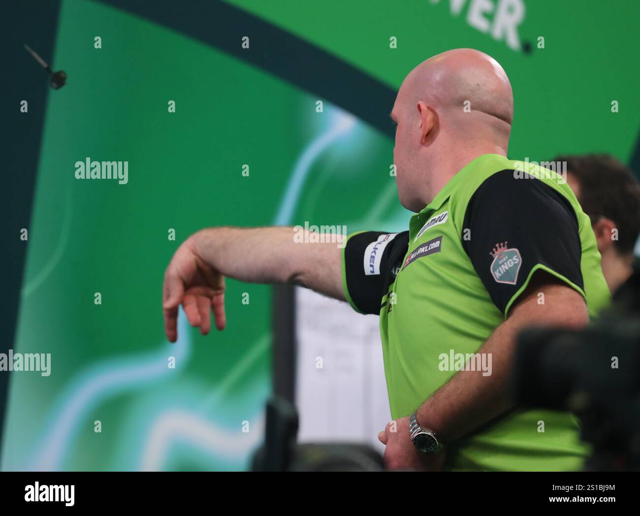 Alexandra Palace, London, UK. 2nd Jan, 2025. 2024/25 PDC Paddy Power World Darts Championships ...