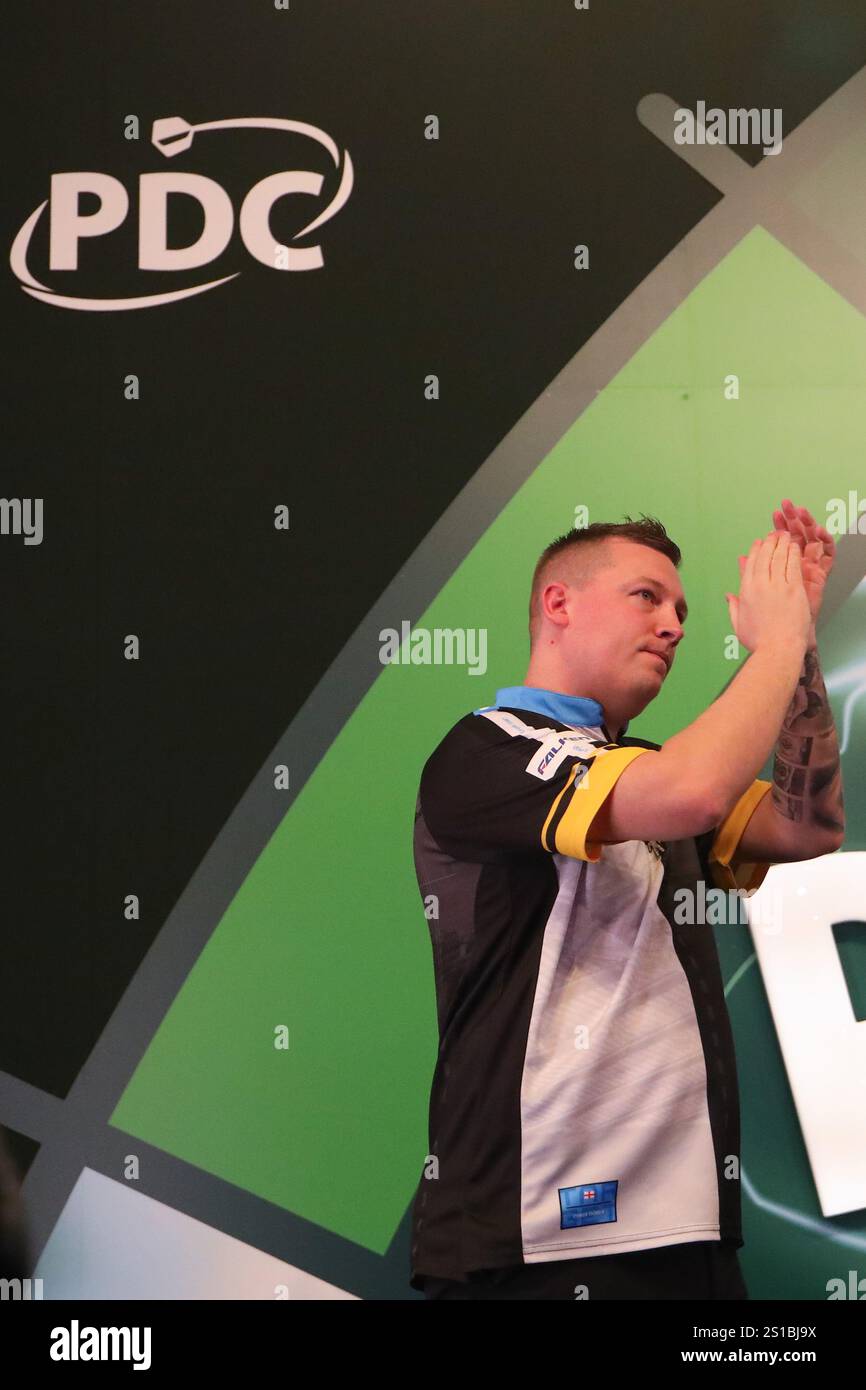 2nd January 2025, Alexandra Palace, London, England; 2024/25 PDC Paddy ...