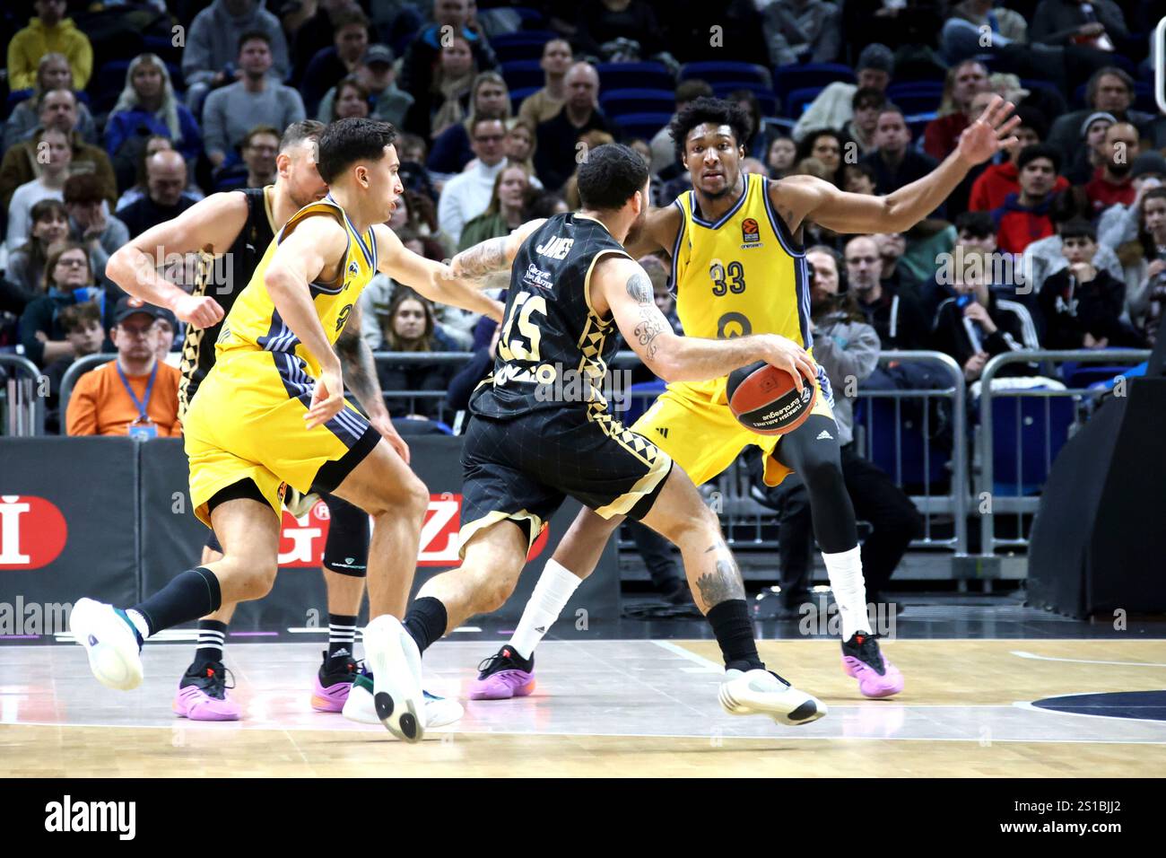Berlin, Deutschland. 02nd Jan, 2025. 02.01.2025, EuroLeague, ALBA vs ...