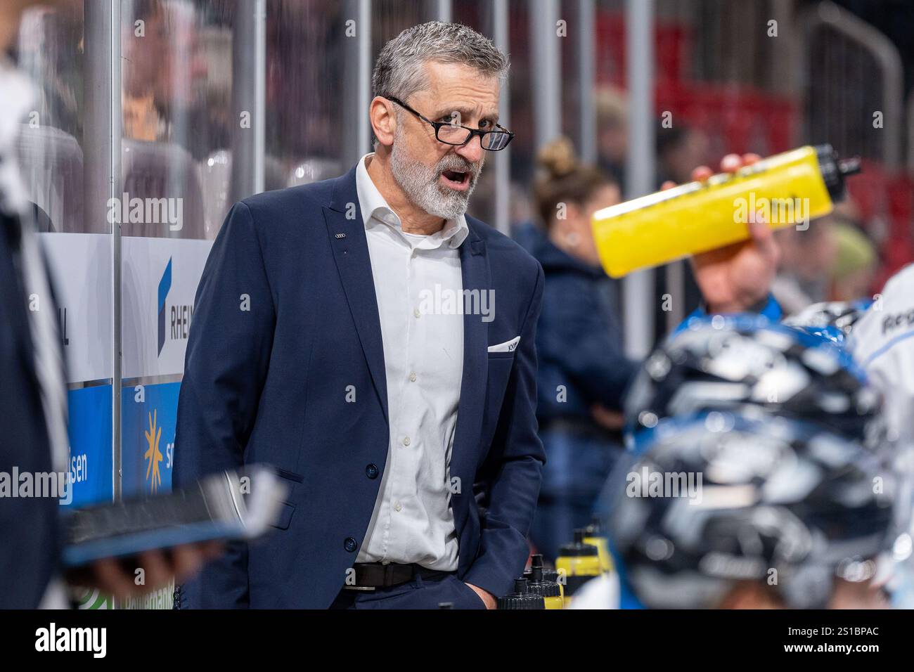 Mark French (ERC Ingolstadt, Trainer) ist unzufrieden, GER Duesseldorfer EG vs. ERC Ingolstadt ...