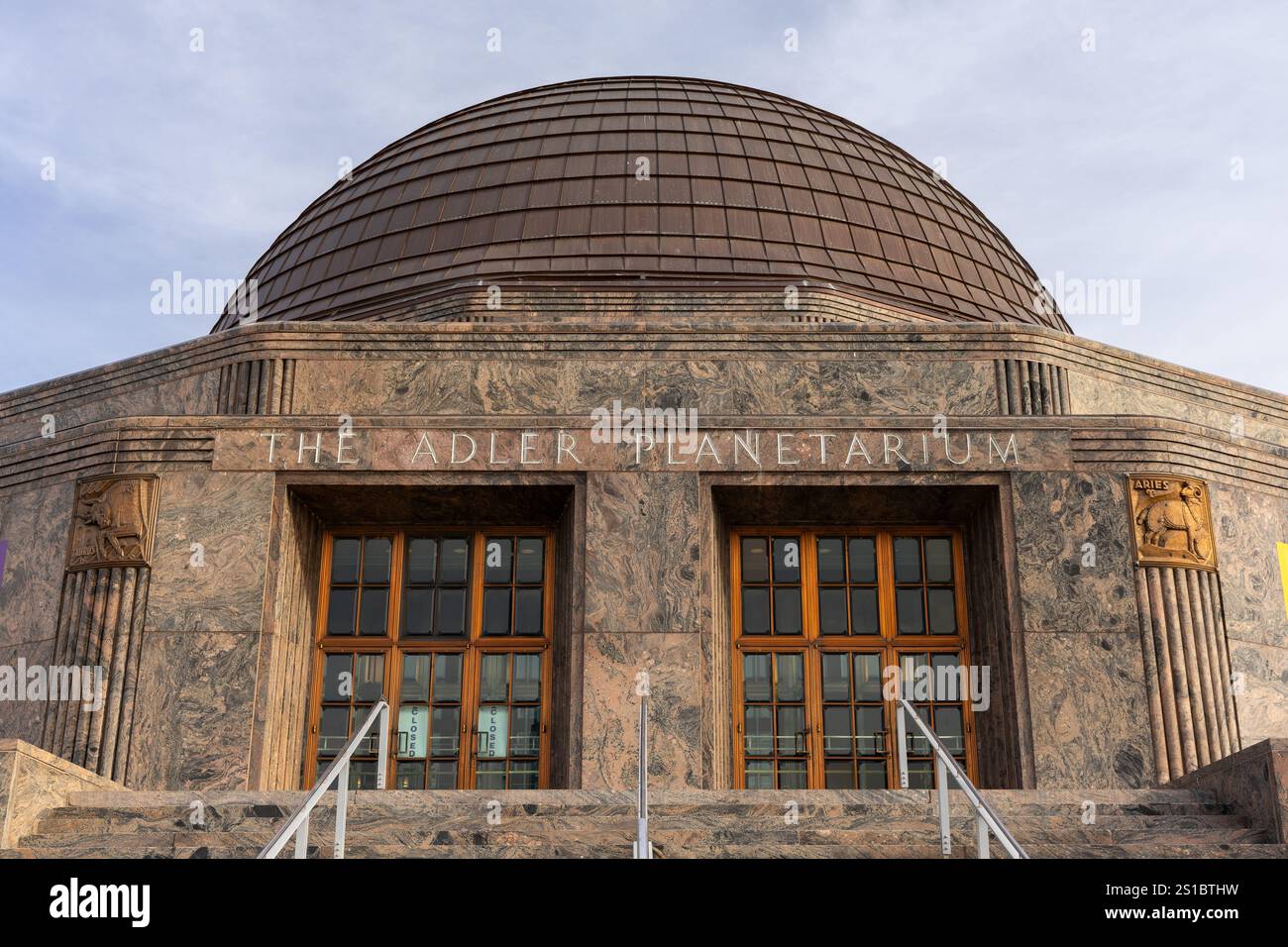 Adler planetarium in chicago usa hi-res stock photography and images ...