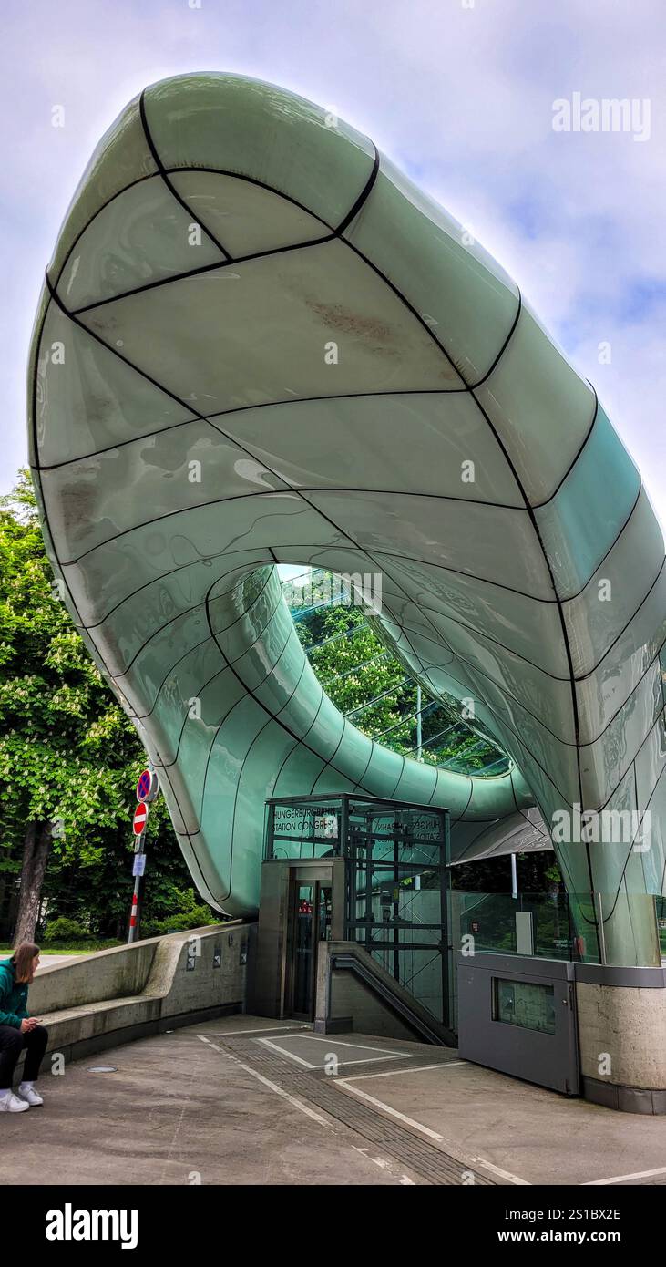 View of the Hungerburgbahn station Congress - hybrid funicular station ...