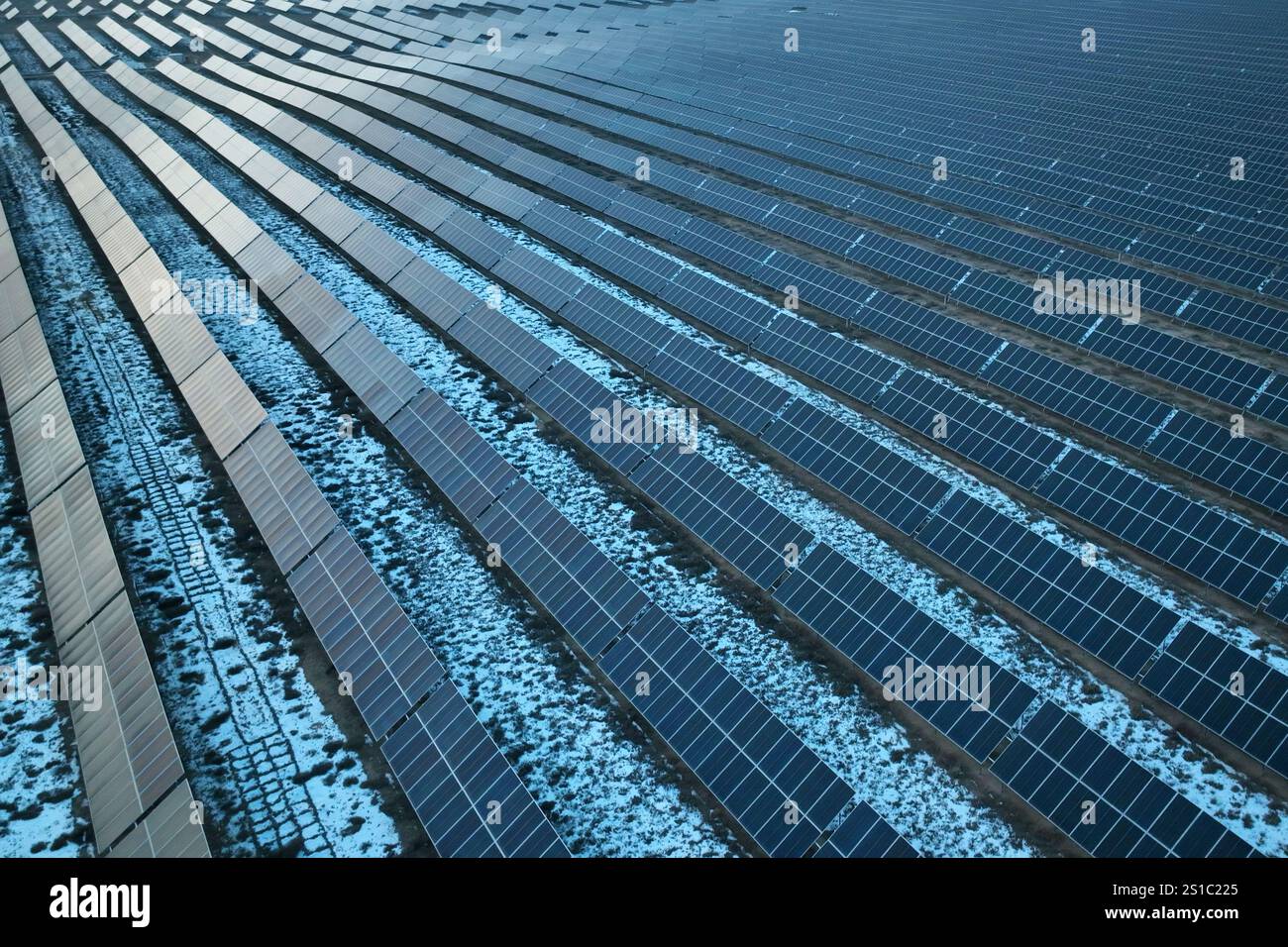 Yinchuan, China. 03rd Jan, 2025. Aerial photo of the 2 million kilowatt ...