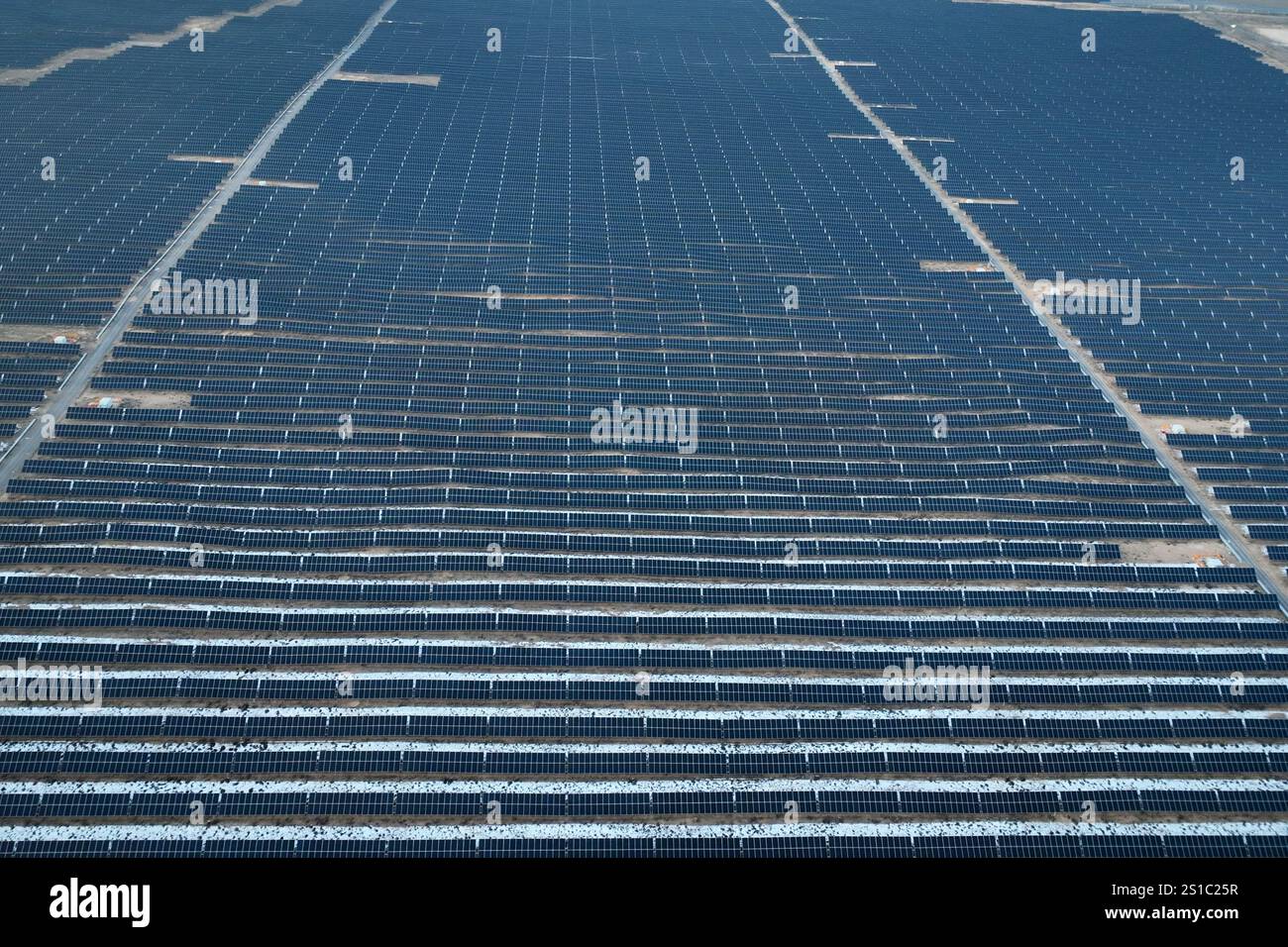 Aerial photo of the 2 million kilowatt DC joint PV project of Guoneng ...