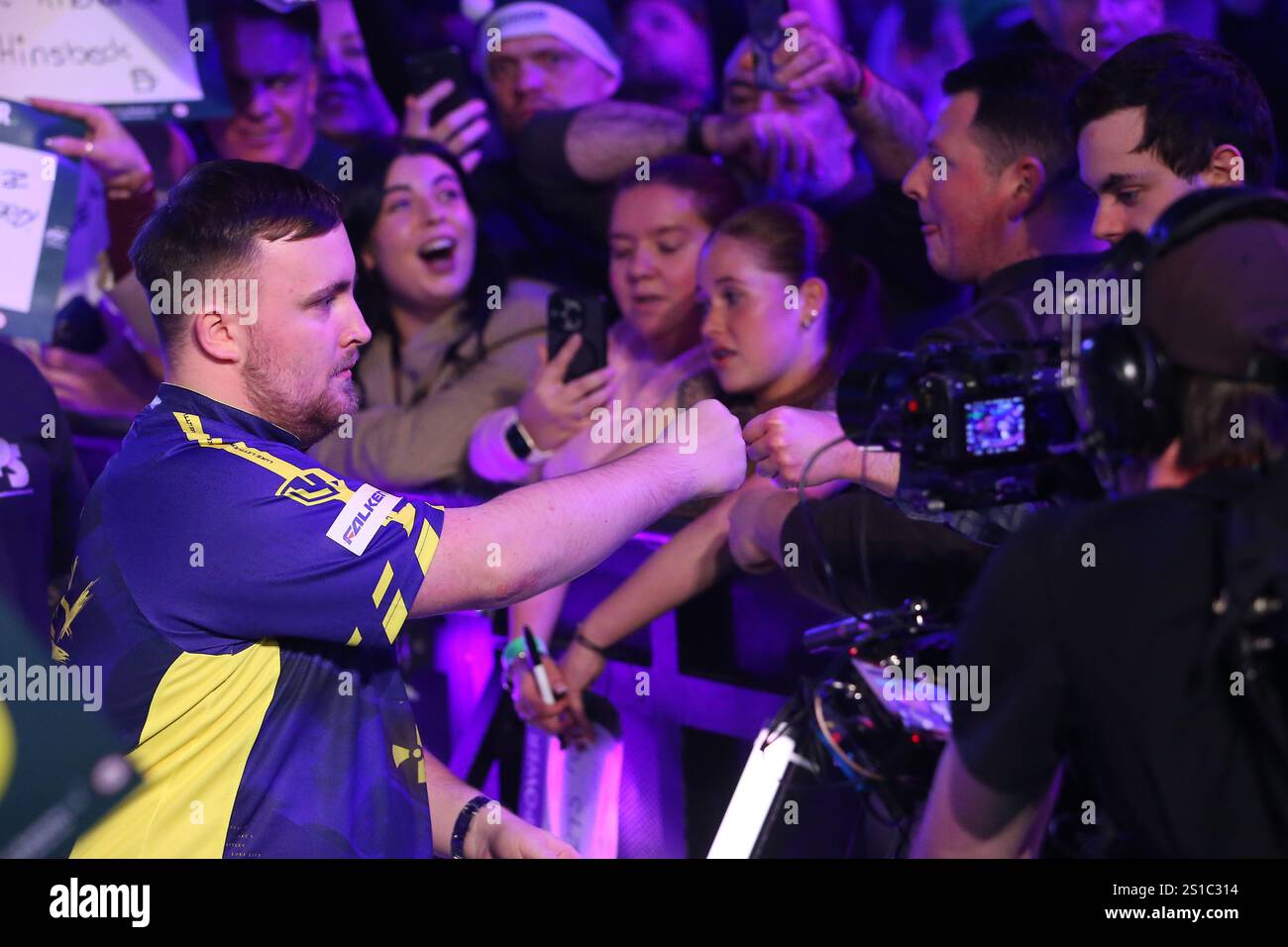 Alexandra Palace, London, UK. 2nd Jan, 2025. 2024/25 PDC Paddy Power ...