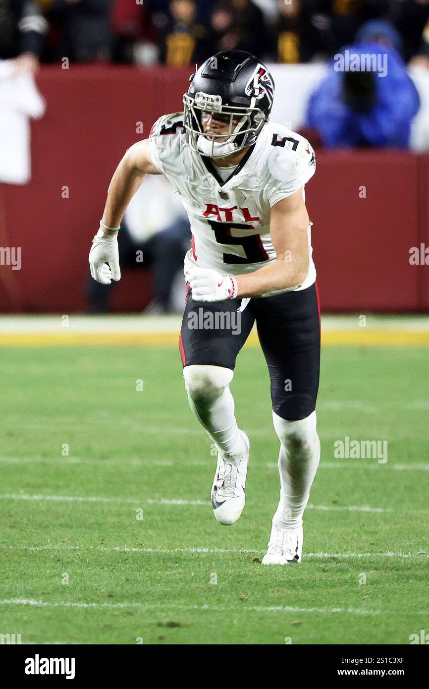 Atlanta Falcons wide receiver Drake London (5) runs a route during an ...