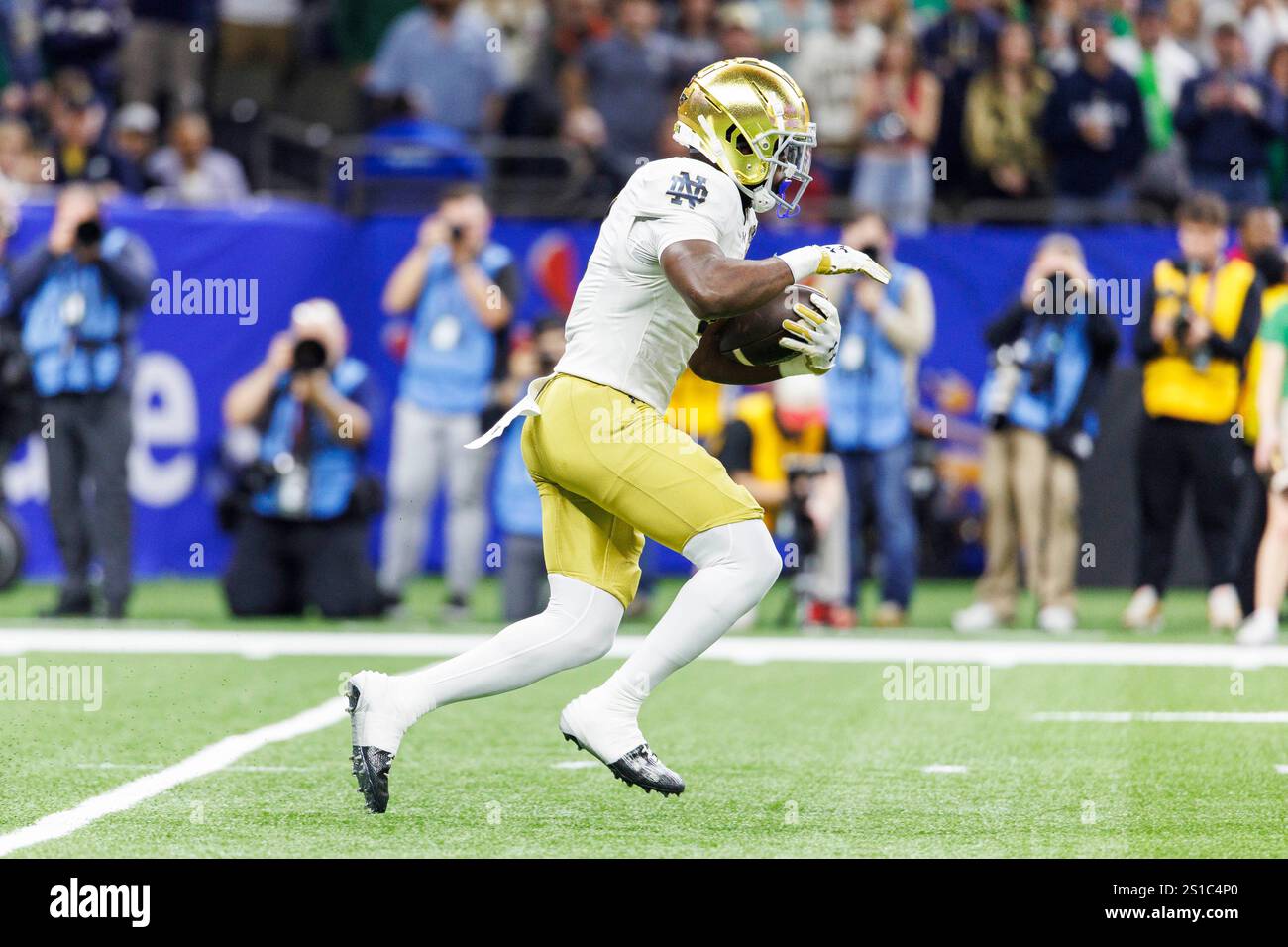 New Orleans, Louisiana, USA. 02nd Jan, 2025. Notre Dame running back Jeremiyah Love (4) runs ...