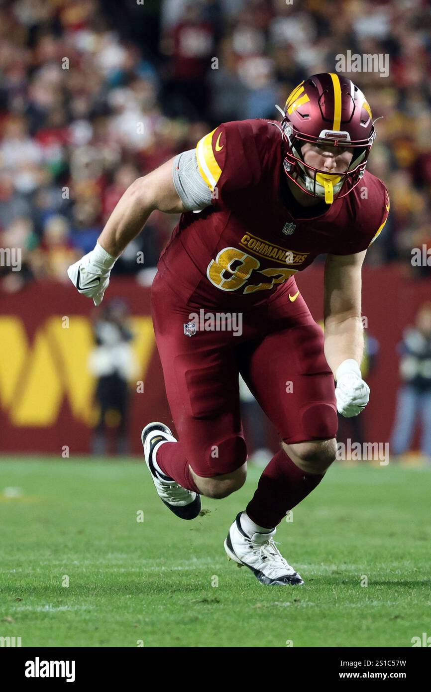 Washington Commanders tight end Ben Sinnott (82) runs a route during an ...