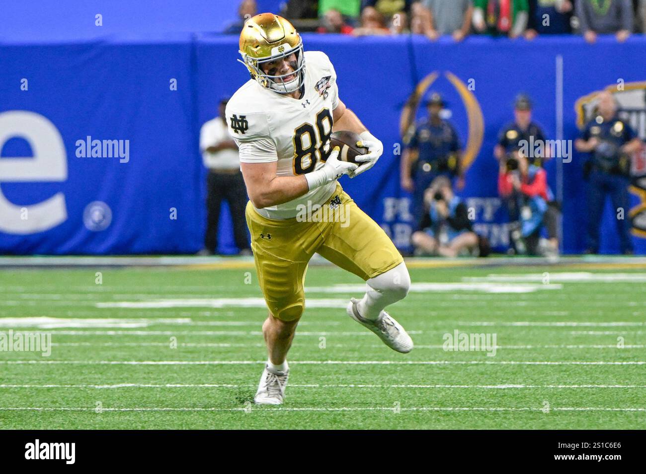 NEW ORLEANS, LA - JANUARY 02: Tight End Mitchell Evans #88 of the Notre ...