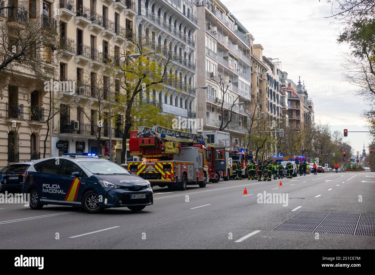 Madrid, Spain. 02nd Jan, 2025. Madrid municipal police and firefighters ...