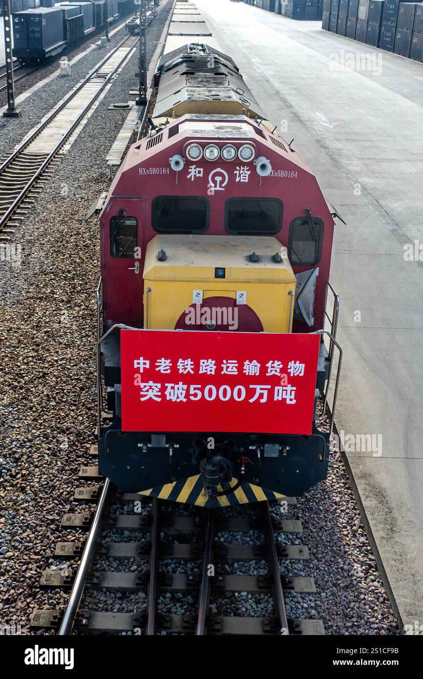 Kunming, Laos. 2nd Jan, 2025. An international cargo train of China ...