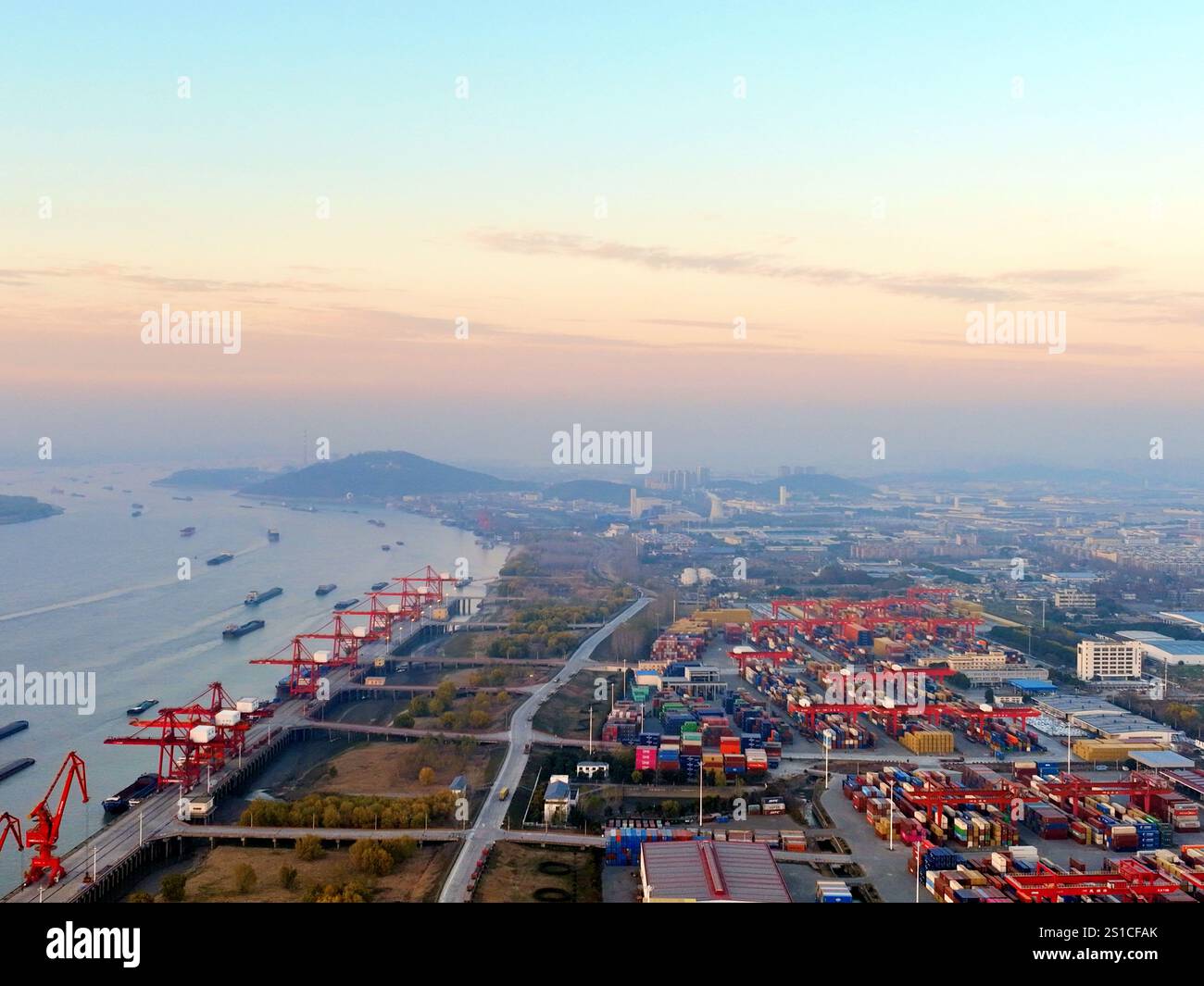 Wuhu, China. 03rd Jan, 2025. WUHU, CHINA - JANUARY 1, 2025 - Containers ...