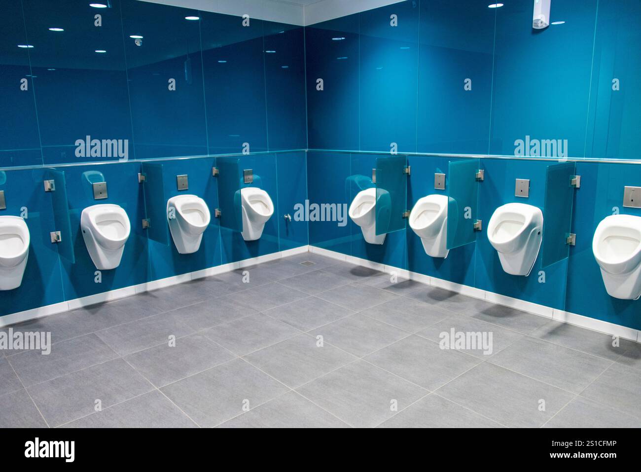 Clean washroom airport hi-res stock photography and images - Alamy