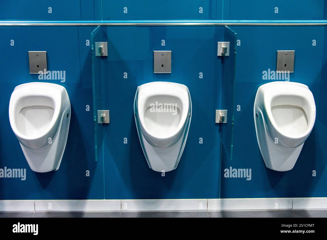 Clean washroom airport hi-res stock photography and images - Alamy