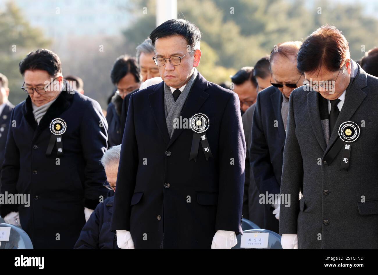 03rd Jan, 2025. Memorial service for ex-Assembly Speaker Kim Soo-han Acting President Choi Sang ...