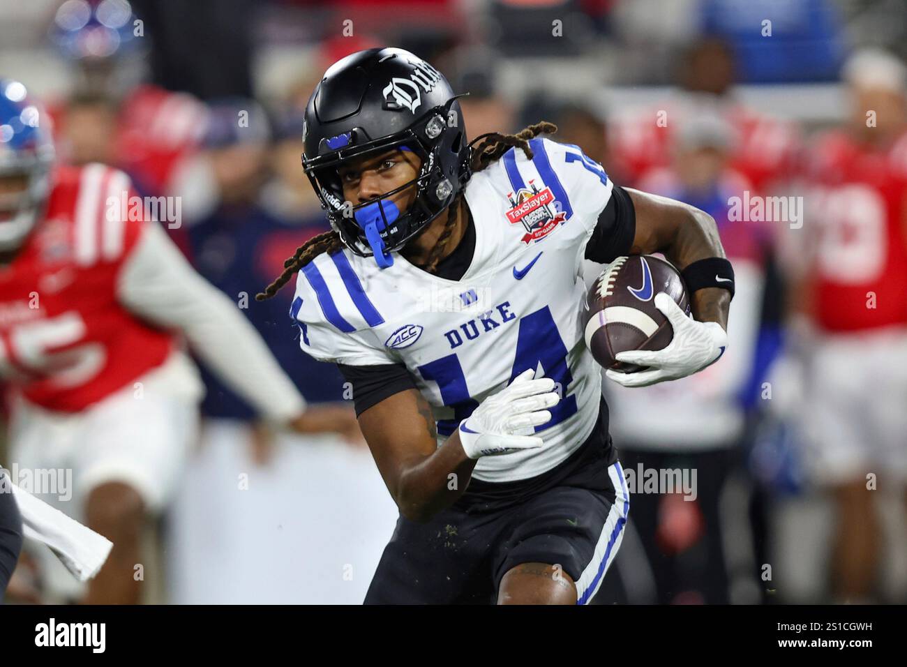 Duke wide receiver Que'Sean Brown (14) runs the ball against ...