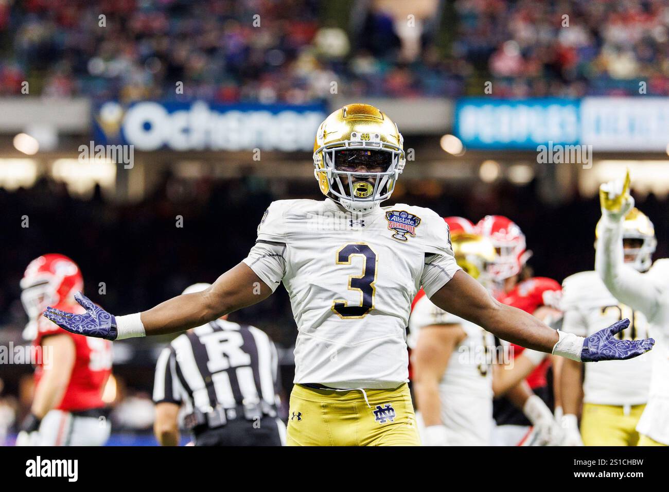 New Orleans, Louisiana, USA. 02nd Jan, 2025. Notre Dame linebacker ...
