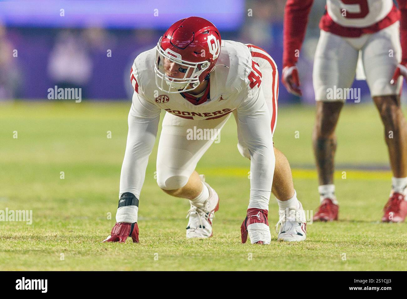 BATON ROUGE, LA - NOVEMBER 30: Oklahoma Sooners defensive lineman Ethan ...