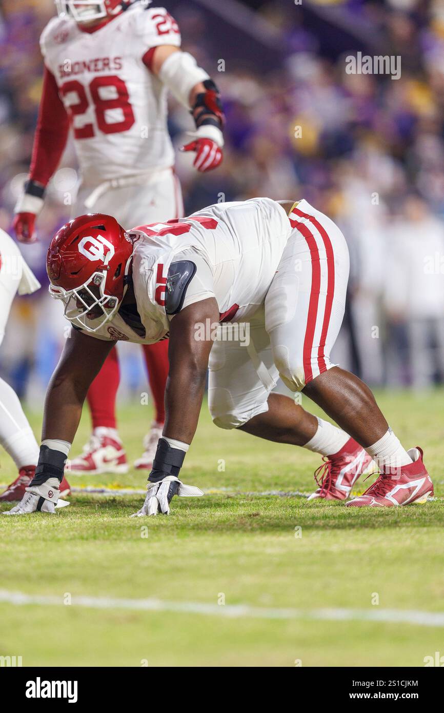 BATON ROUGE, LA - NOVEMBER 30: Oklahoma Sooners defensive lineman Da ...