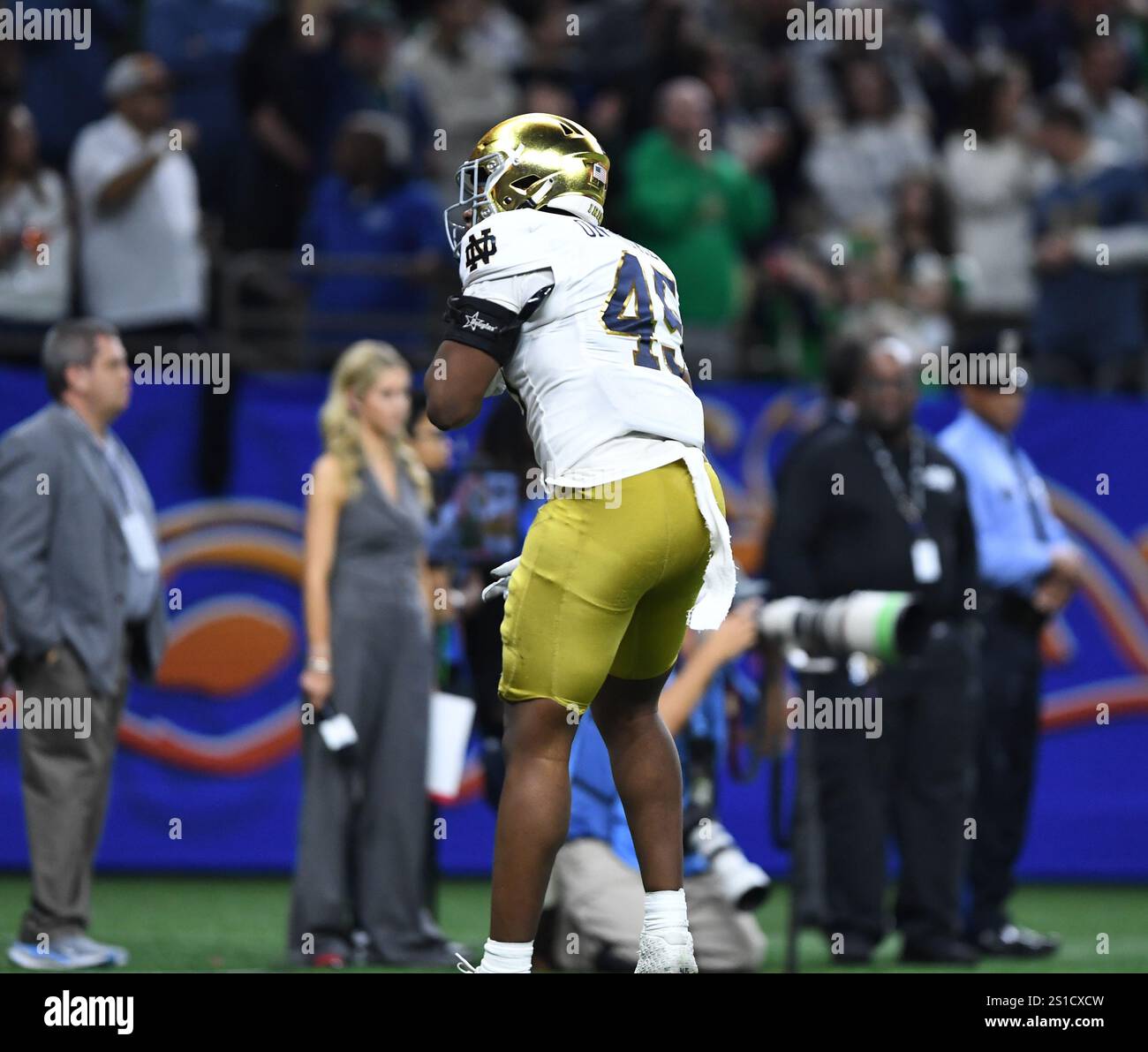 January 2, 2025, New Orleans, Louisiana, USA: Notre Dame defensive line ...