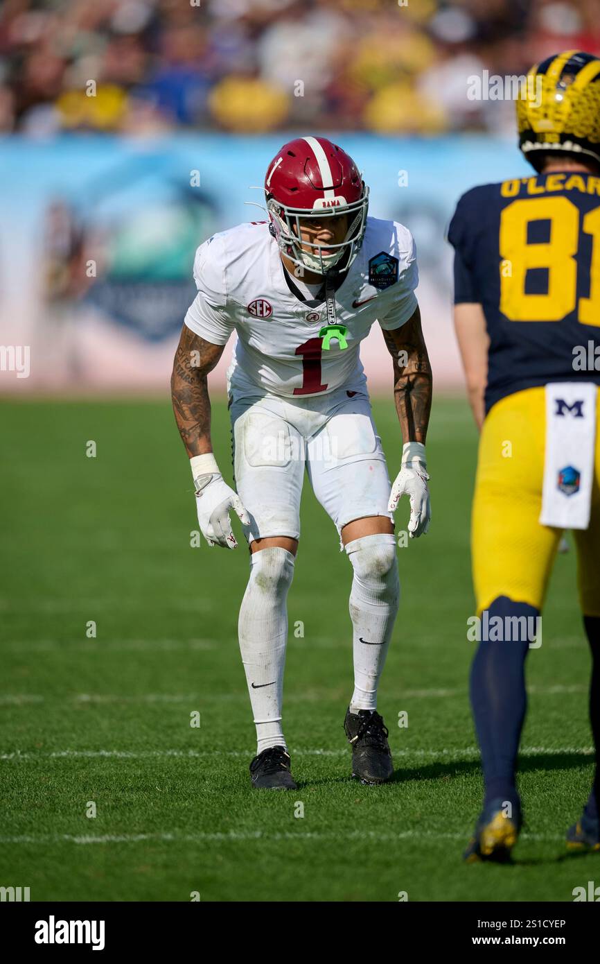 Tampa, Florida, USA. 31st Dec, 2024. Alabama defensive back Domani ...
